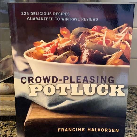 Cookbook | Kitchen | Cookbook Crowdpleasing Potluck 225 Recipes | Poshmark